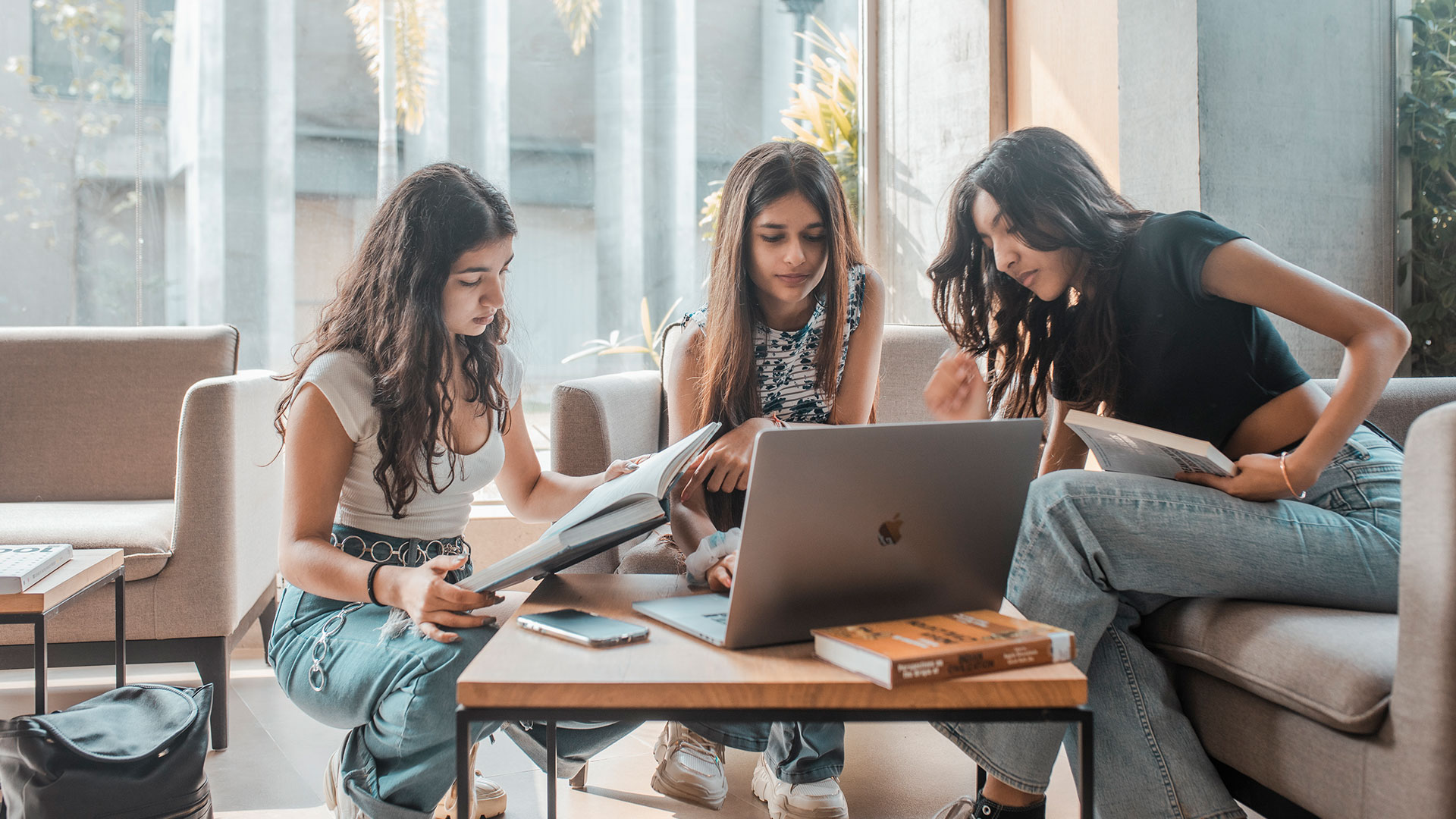 The Importance of Interdisciplinary Learning: Empowering Students for a Complex World